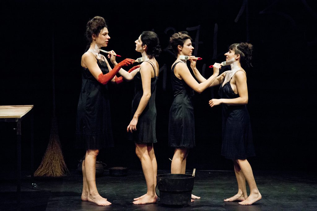 Un Fauteuil Pour l'Orchestre – Le site de critiques théâtrales parisien ...